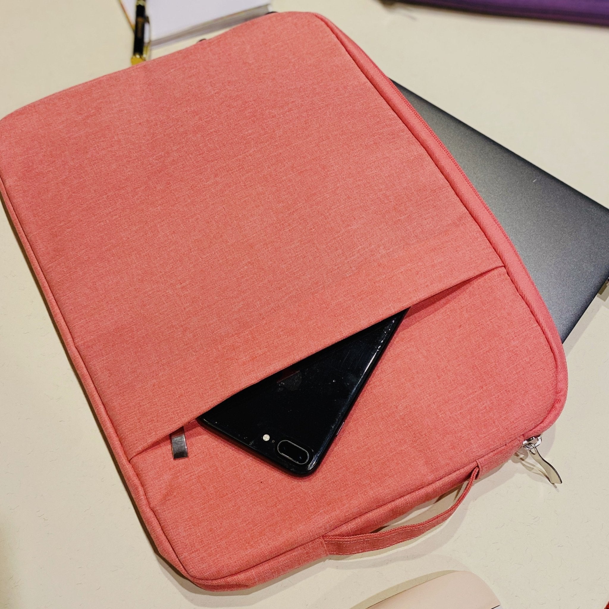 BREACHIT - Customized Laptop Sleeve Bag | Make Your Own