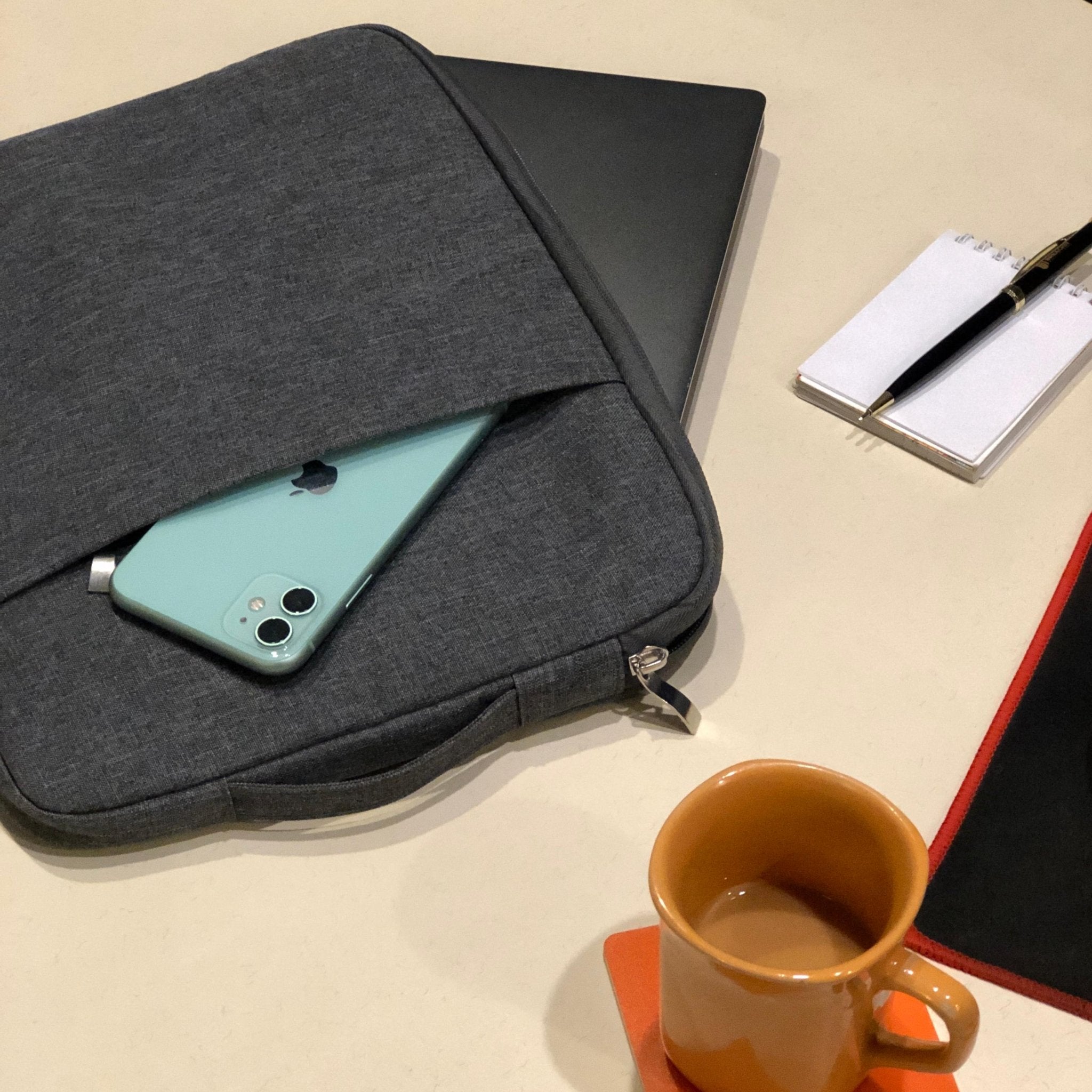 BREACHIT - Customized Laptop Sleeve Bag | Make Your Own