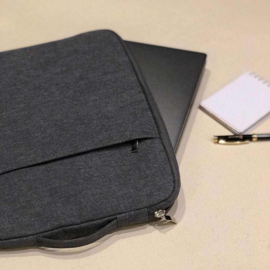 BREACHIT - Customized Laptop Sleeve Bag | Make Your Own